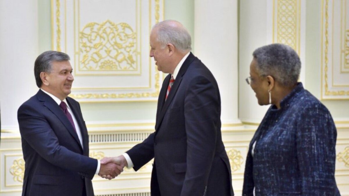 Tashkent Conference Backs Afghan Government's Peace Offer