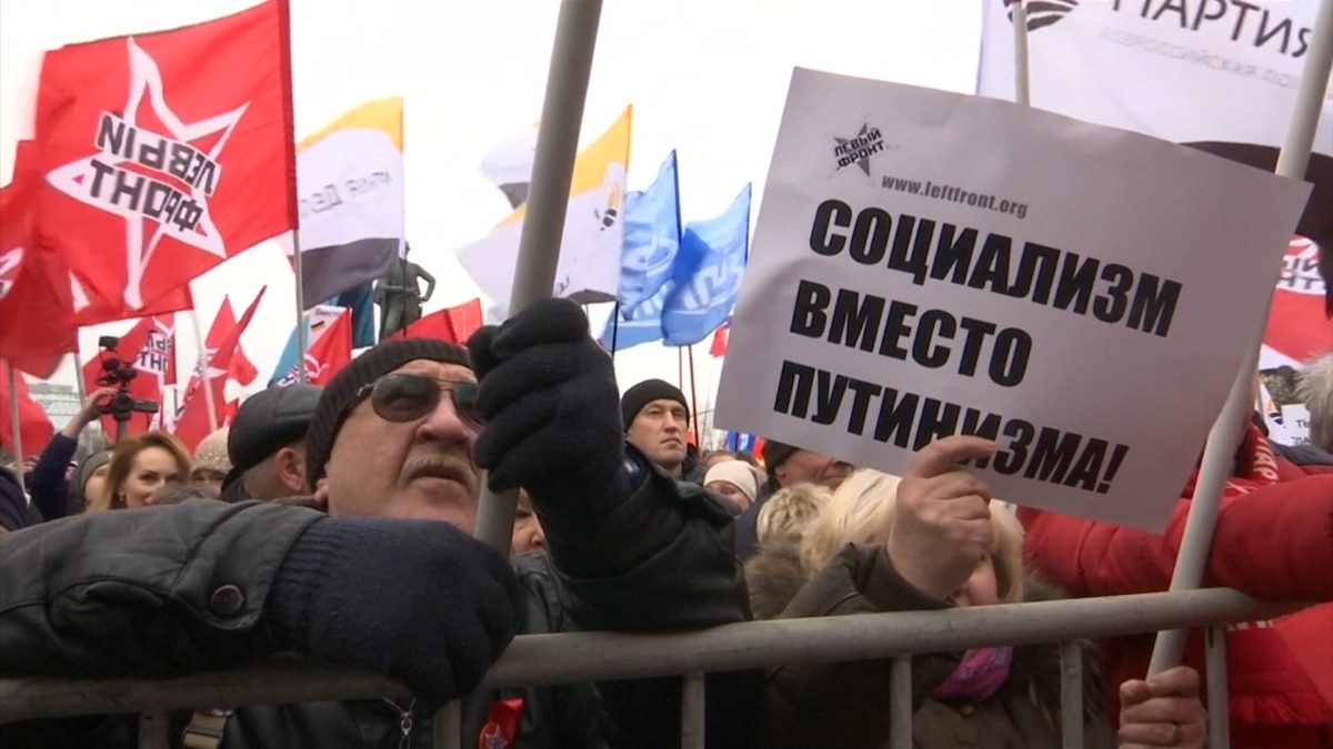 Russia's Leftist Opposition Protests Price Hikes, 'Fake News' Legislation