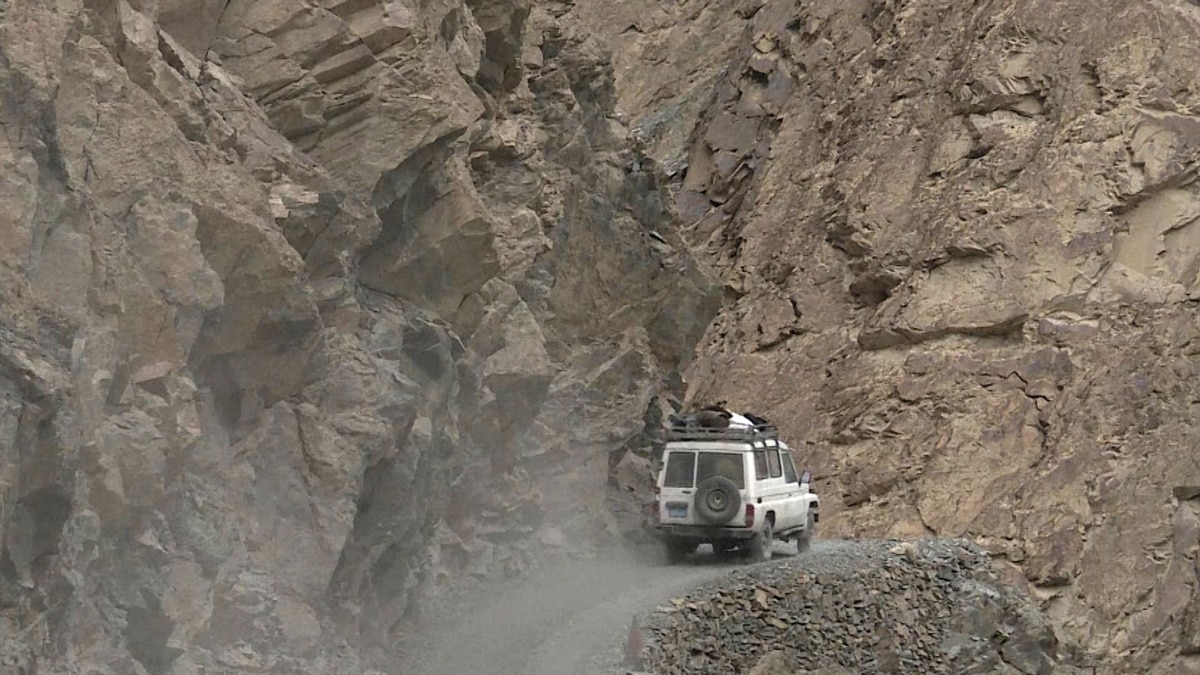 A Death-Defying Trip Through Pakistan's Mountains