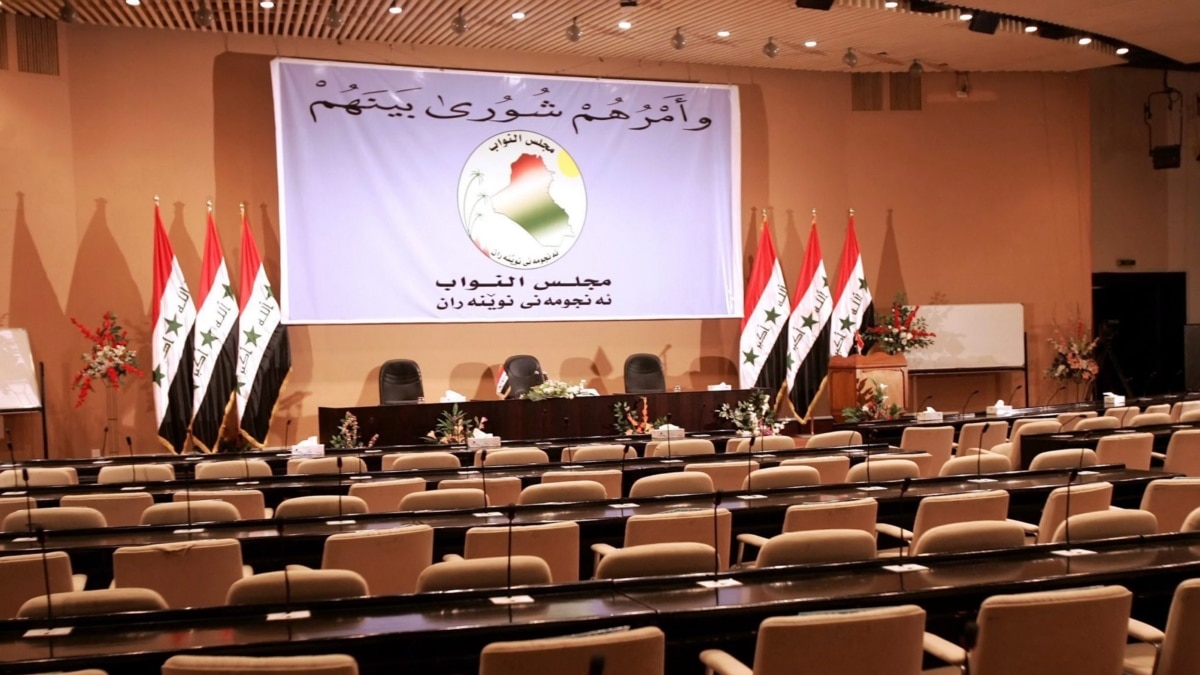 Iraqi Parliament To Debate Ban On Election Candidates