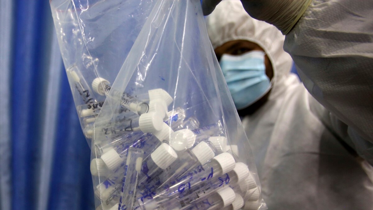 Pakistani Hospital Staffers Suspended After Oxygen Shortage Kills COVID ...