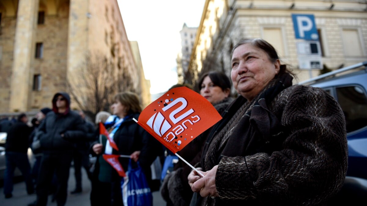 Thousands Rally In Tbilisi To Support Pro-Opposition TV Station