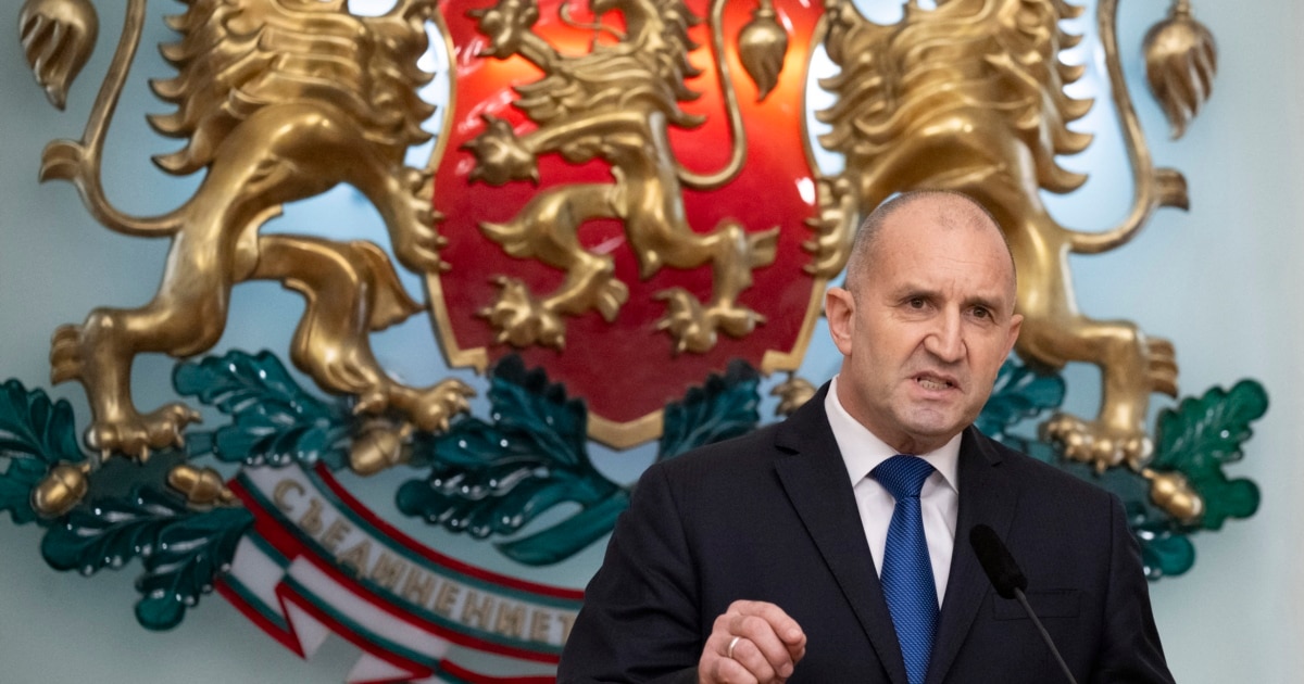 De ce își dă demisia președintele eurosceptic al Bulgariei și ce urmează