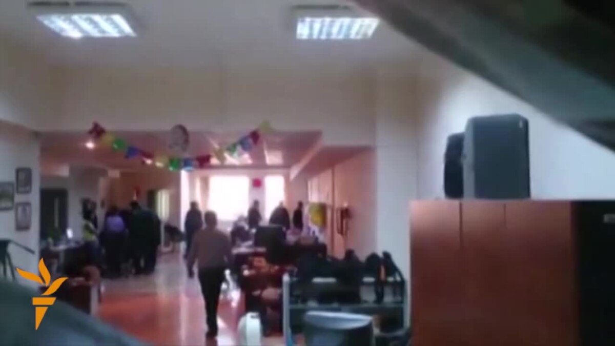 Rfe Rl Baku Bureau Raided By Azerbaijani Prosecutors