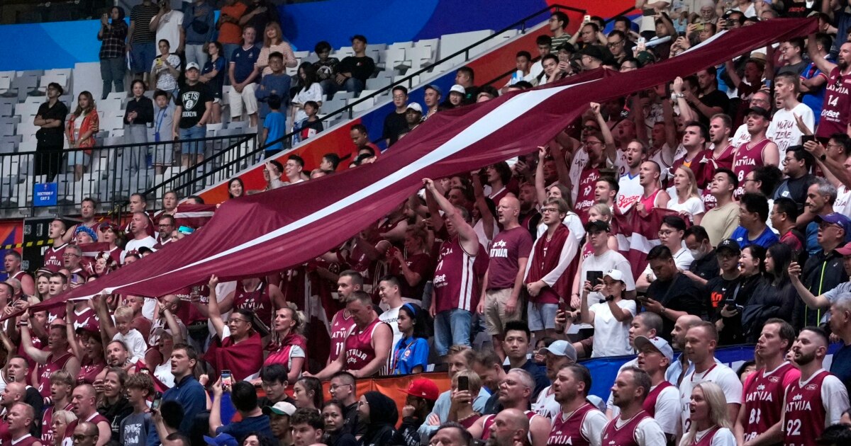 Letonia interzice echipelor sale naționale să joace cu Rusia sau ...