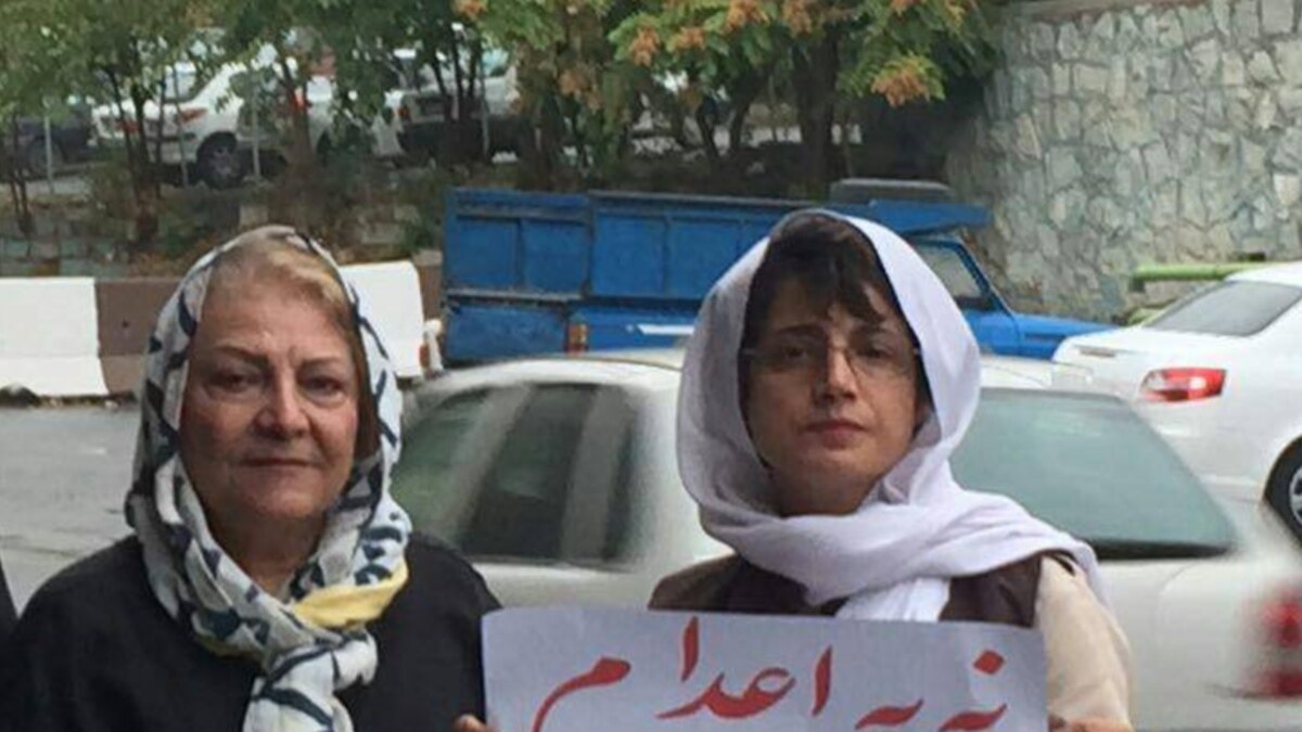 Women Activists In Iran Ask Khamenei To Step Down