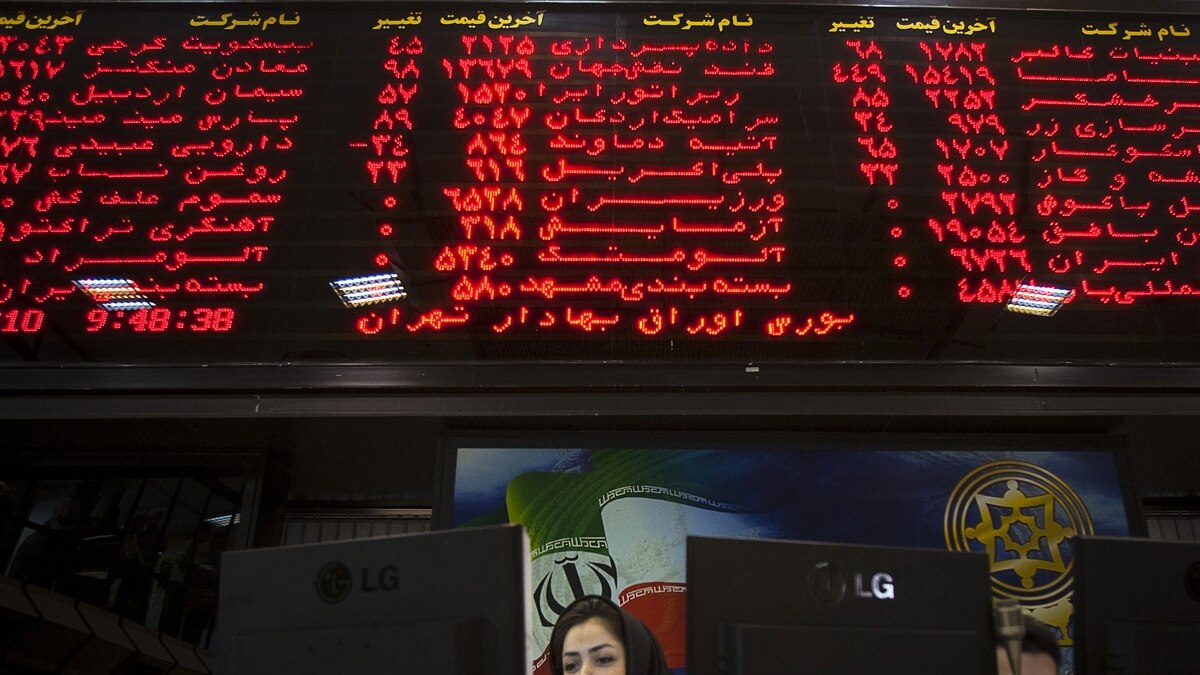 Iran Risks Crash With Record Stock Market Boom, Say Economists