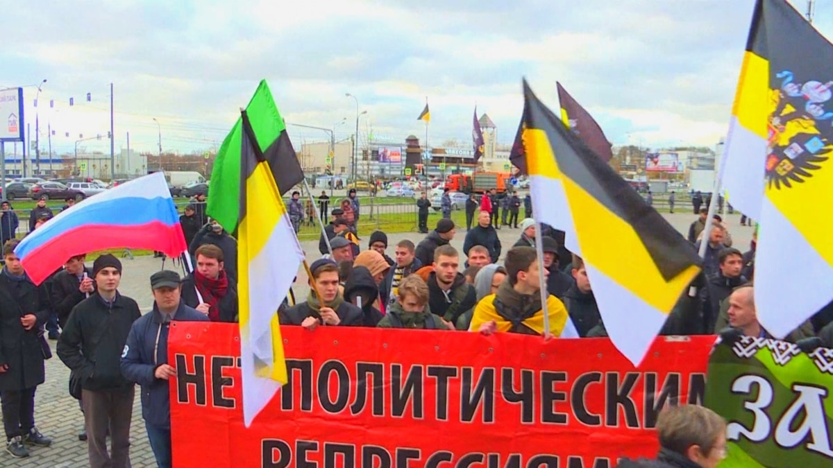 Russian Nationalists March On National Unity Day