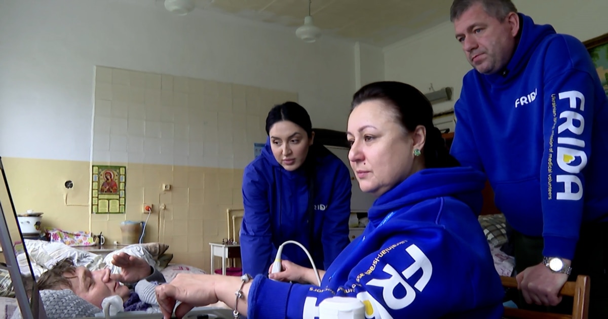 Volunteer Ukrainian Doctors Provide Medical Care In Ukraine's Frontline ...
