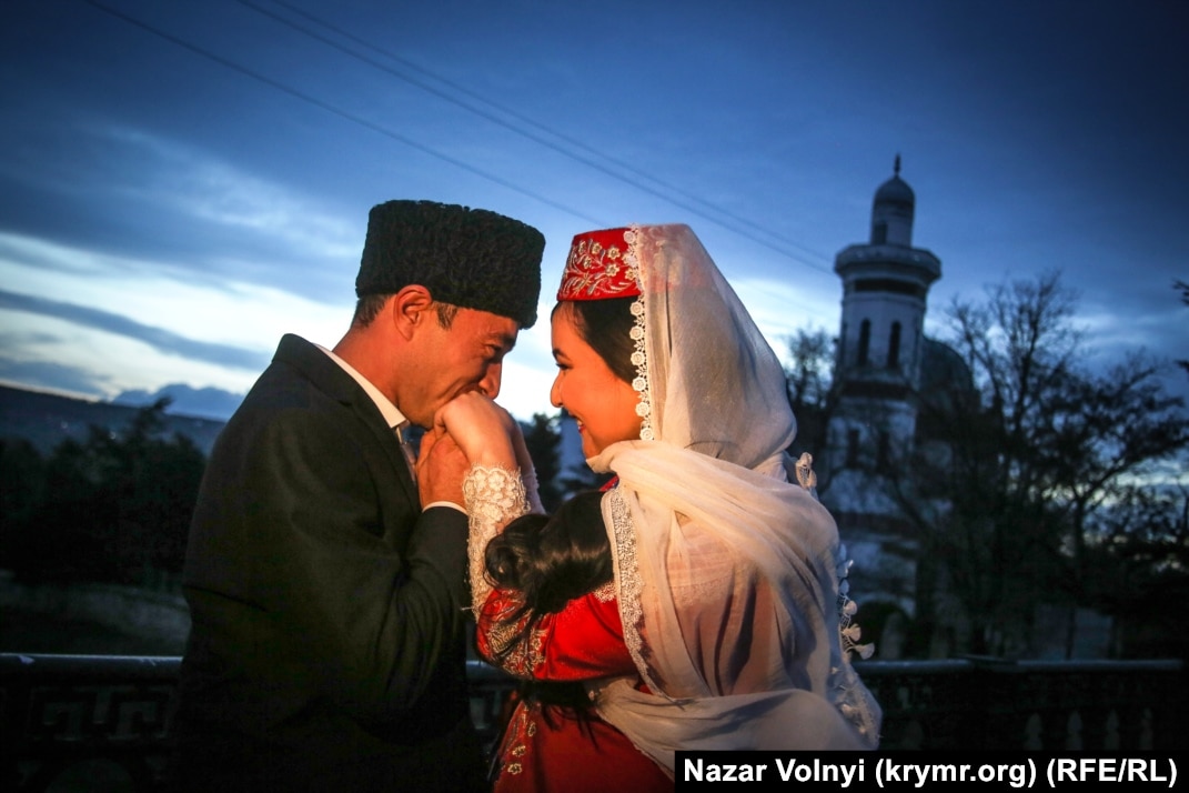 Crimean Tatar Wedding Samat And Syumbel Demonstrated Tatar Traditions: