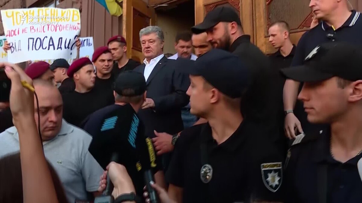 Ukrainian Ex-President Questioned In Tax-Evasion Case