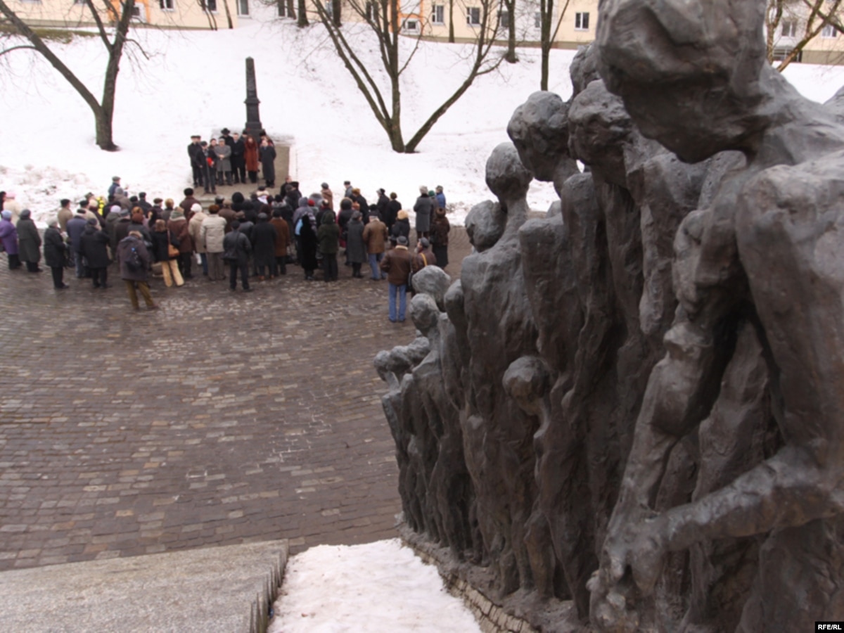 Minsk Marks Anniversary Of Jewish Massacre By Nazis