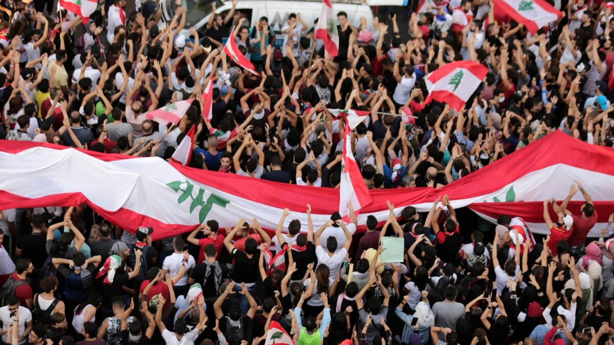 Why Hezbollah Wants To Save Lebanon's Government And Sectarian Politics?