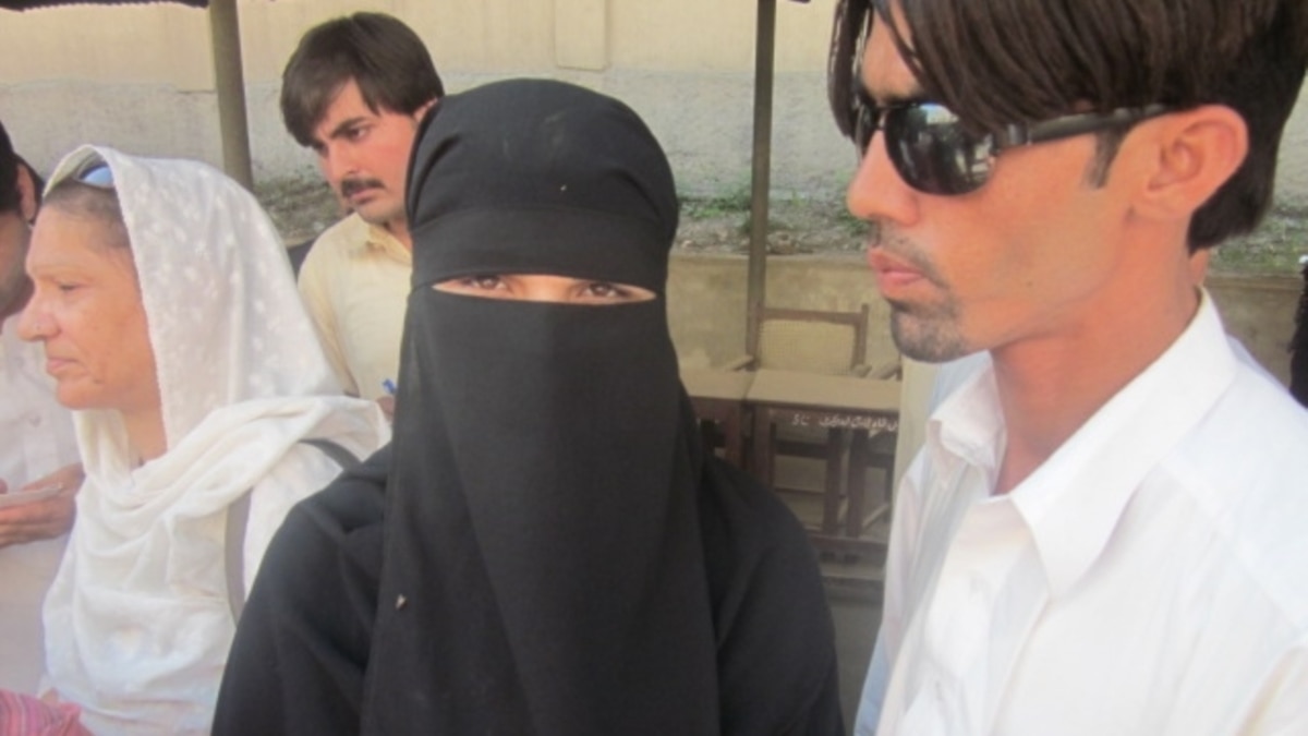 Alleged Pakistan Gang-Rape Victim To Appeal Acquittals