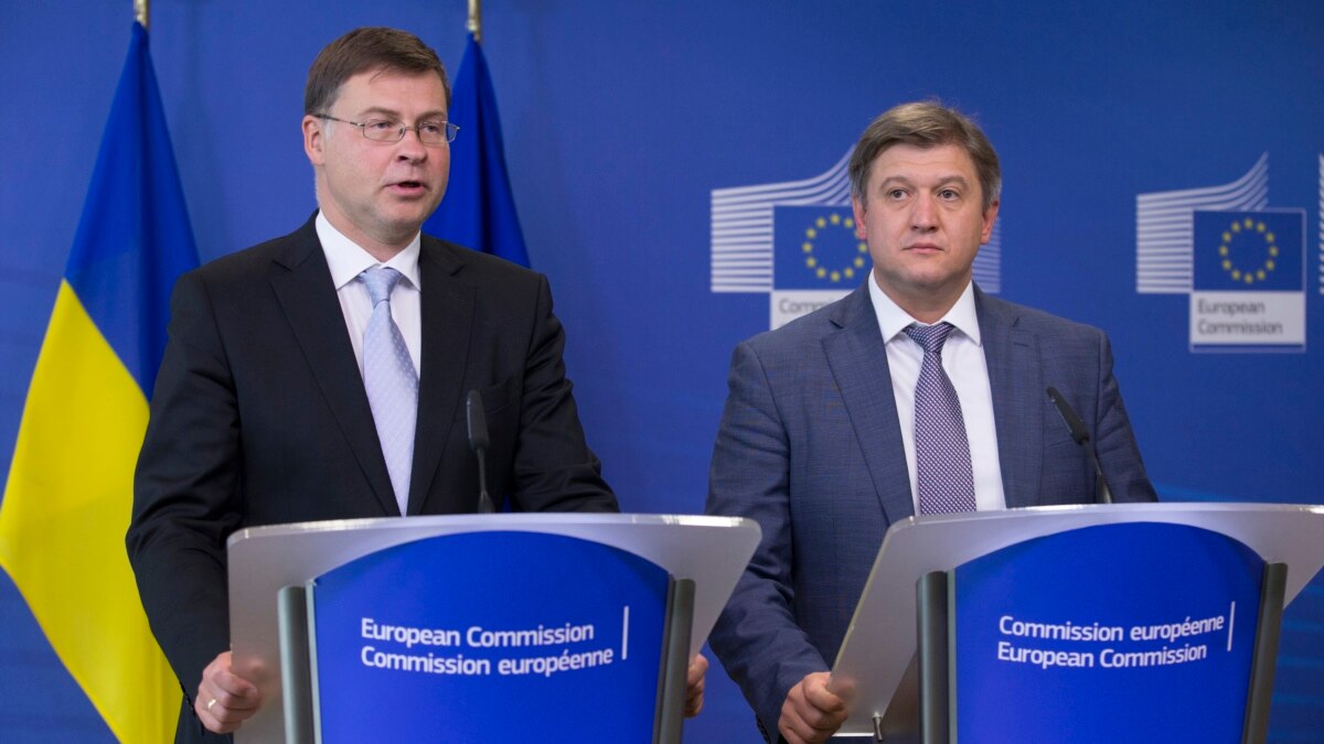 EU Moves Closer To Approving 1 Billion-Euro Aid For Ukraine