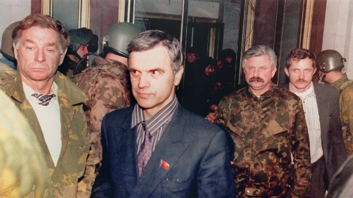 Former Russian VP Rutskoi To Run For Duma Seat