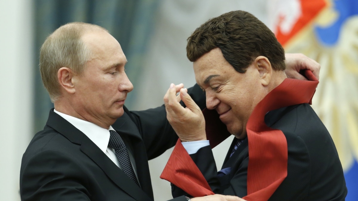 EU Expands Ukraine-Crisis Sanctions List EU Expands Ukraine-Crisis Sanctions List