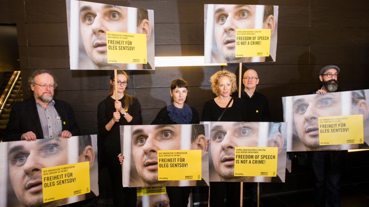 Jailed Ukrainian Filmmaker On Hunger Strike In Russia Agrees To Treatment