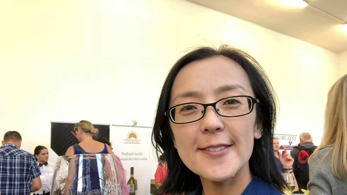 Rebecca Zee's Instagram, Twitter & Facebook on IDCrawl