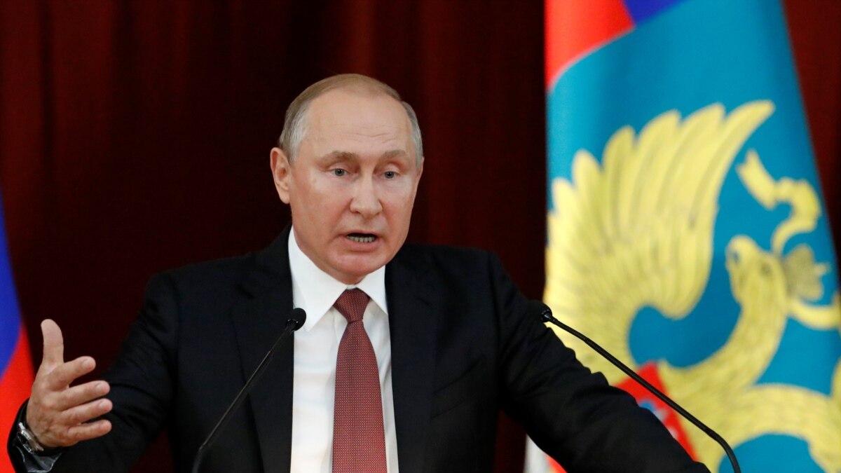 Putin Signs Measure To Raise Russia's VAT