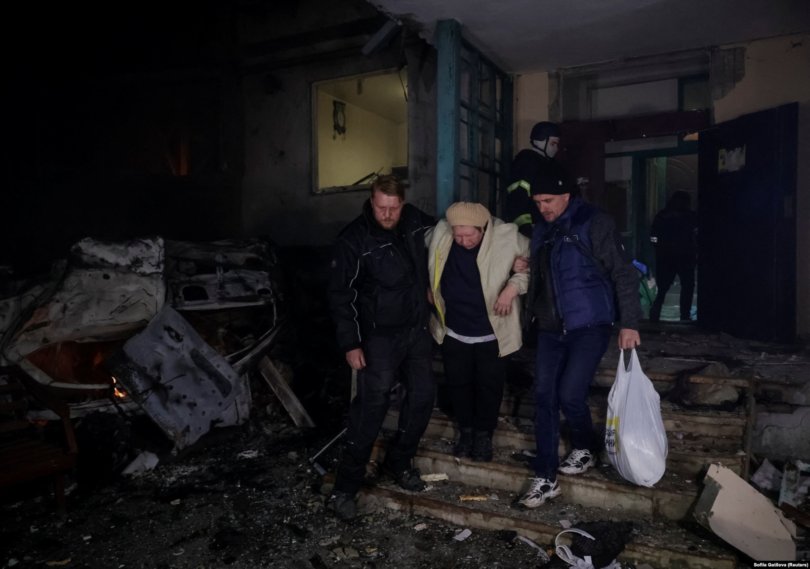 У Тернополі внаслідок удару РФ, за останніми даними, загинули 34 людини – ОВА. Читайте на UKR.NET