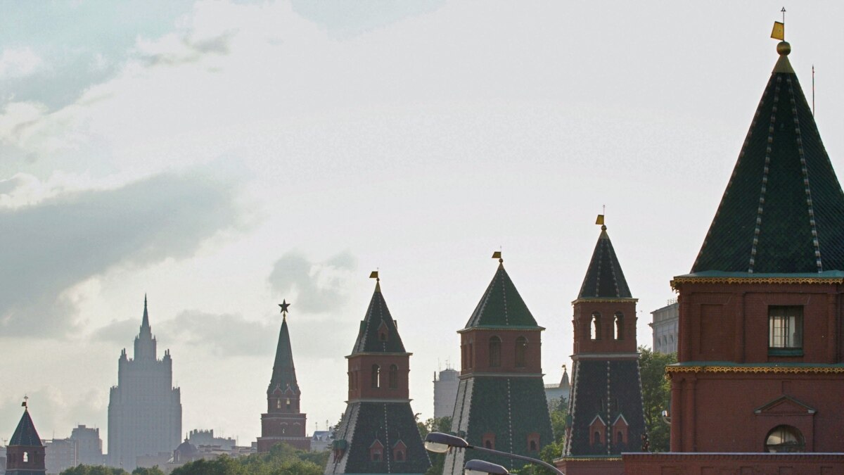 Russia: Uncertainty Over Putin Succession Fuels 'Siloviki War'