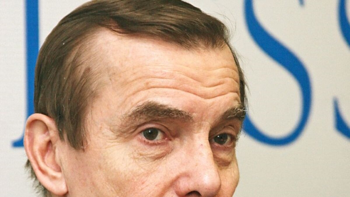 Prominent Rights Activist Attacked In Moscow
