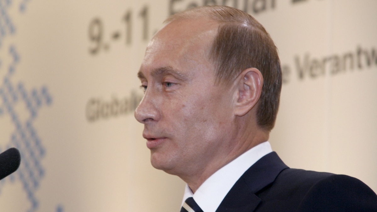 Russia: Putin Comes On Strong