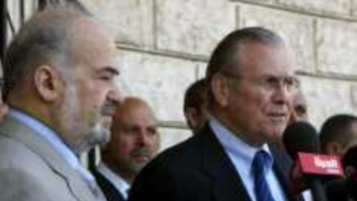 Rumsfeld Meets Top Officials, U.S. Troops In Iraq