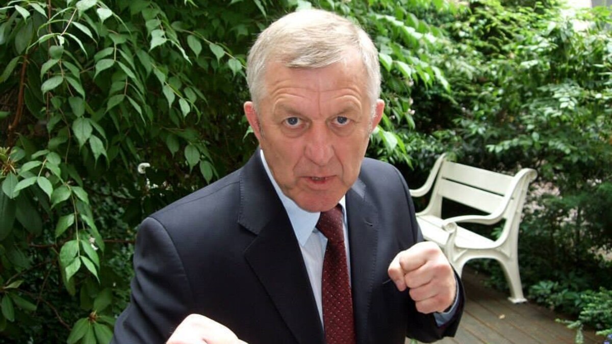 Exiled Belarusian Police Commander Says He Was Warned Of Murder Plot