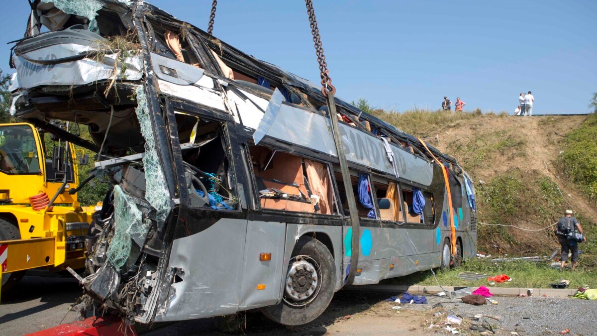 Buses From Ukraine And Poland Crash In Germany, Killing Nine