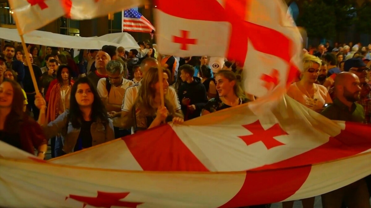 Georgian Protests Continue For 10th Day