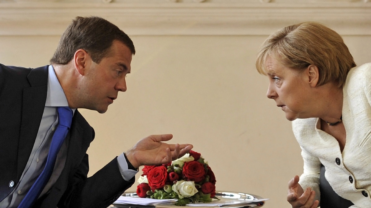 Russian, German Leaders Meet For Economic Talks
