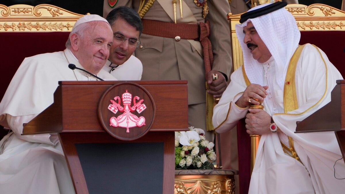 Pope Blasts 'Childlike' Wars At Bahrain Interfaith Summit