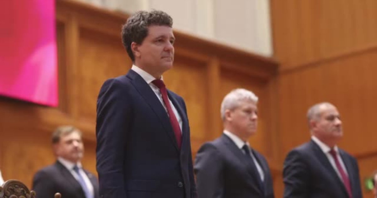 Nicușor Dan a preluat mandatul de președinte. Discurs în Parlament ...