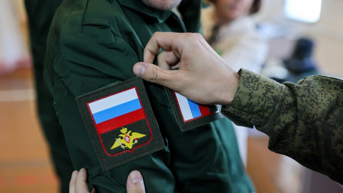 Россия армиясига ёлланган ўзбекистонлик 3 йилга қамалди