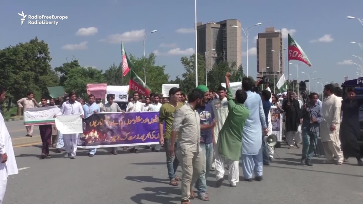 Protest Ends In Pakistan After Army Chief Agrees To Security Demands