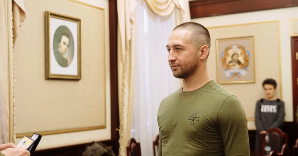 «Нам зв’язували шиї і руки». Морпіх Роман Грибов про оборону Зміїного ...