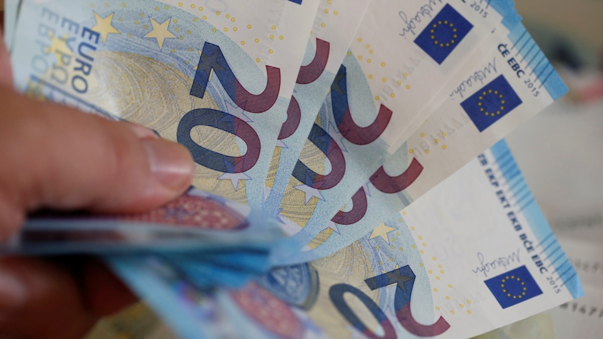 Vendimi për pagën minimale ngre dilema ligjore, Ministria e Financave hesht