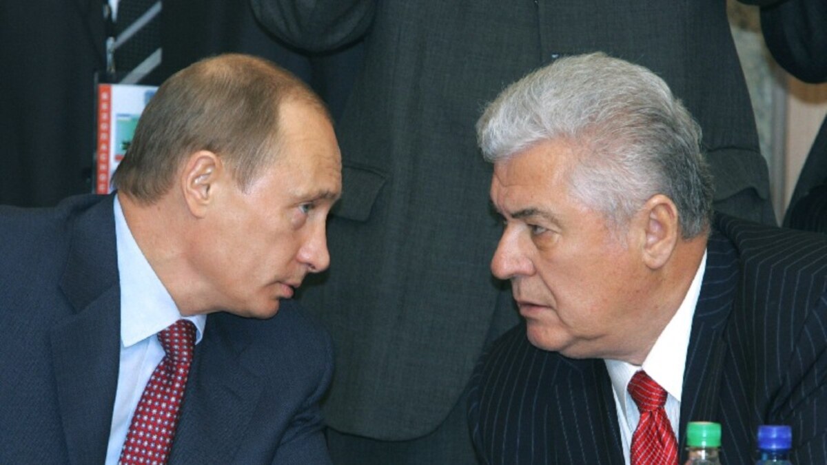 Moldova: Back In The Kremlin's Shadow