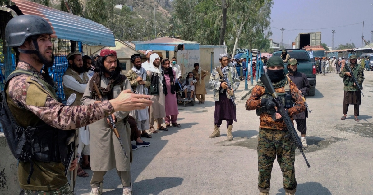 Tensions Increase Between Pakistan, Afghan Taliban Despite Historical Ties