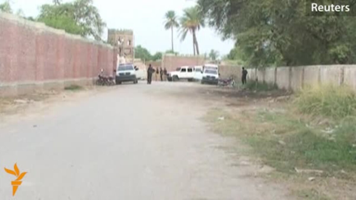 Pakistani Prison A 'Sweltering Hell'