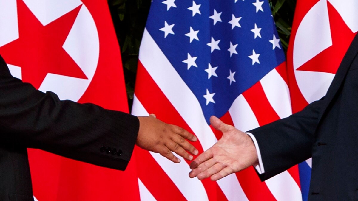Трамп и Ким Чен Ын подписали совместную декларацию