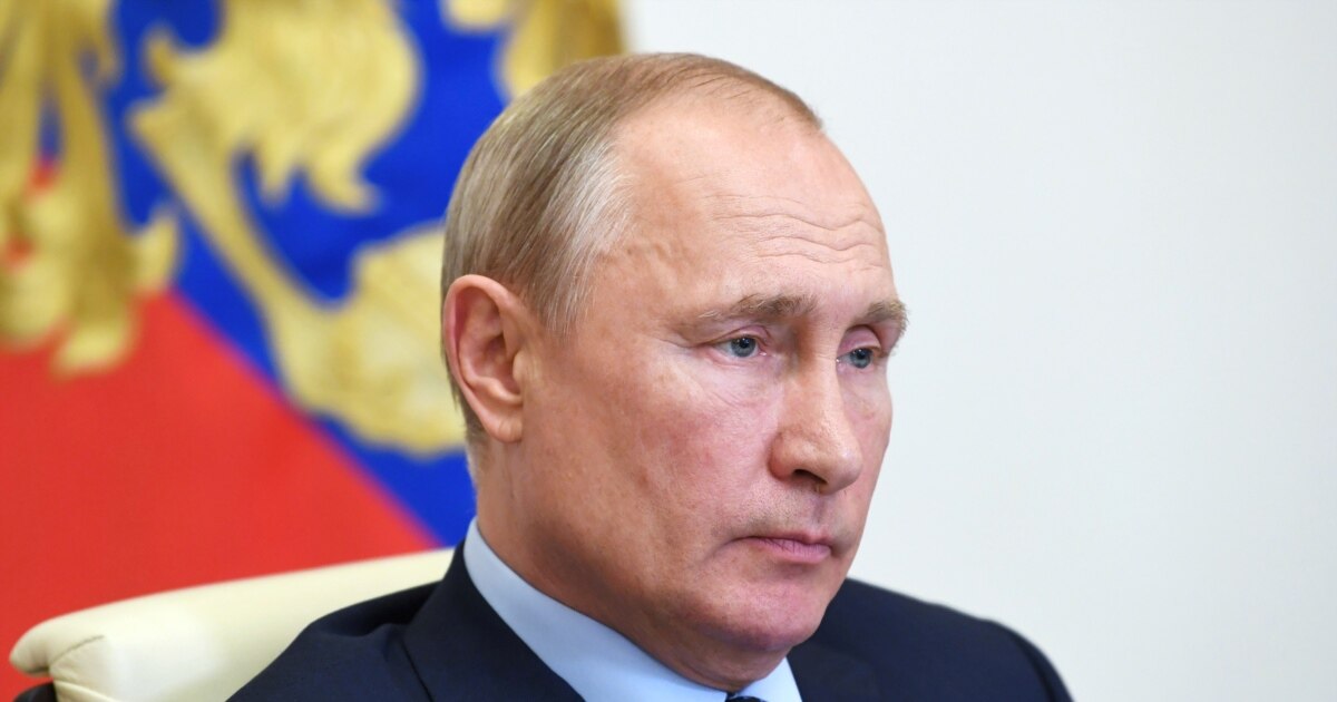 Russia Demands Apology From Bloomberg Over Report About Putin's Low ...