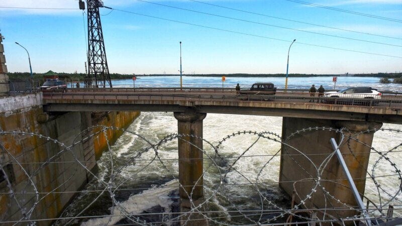 Россия подорвала дамбу Каховской ГЭС в регионе объявили эвакуацию украинские власти Читайте