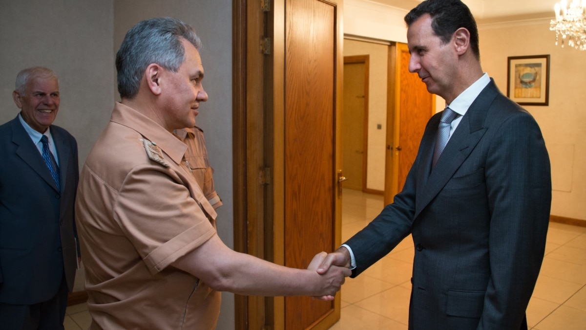 Russia Defense Minister Meets With Syria's Assad, Hands Him Message ...