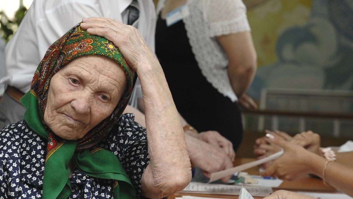 Moldova Exit Polls Show Opposition Majority