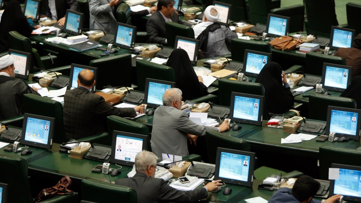 Iran Lawmakers Back Bill Seeking Compensation From U.S. For 'Damages'