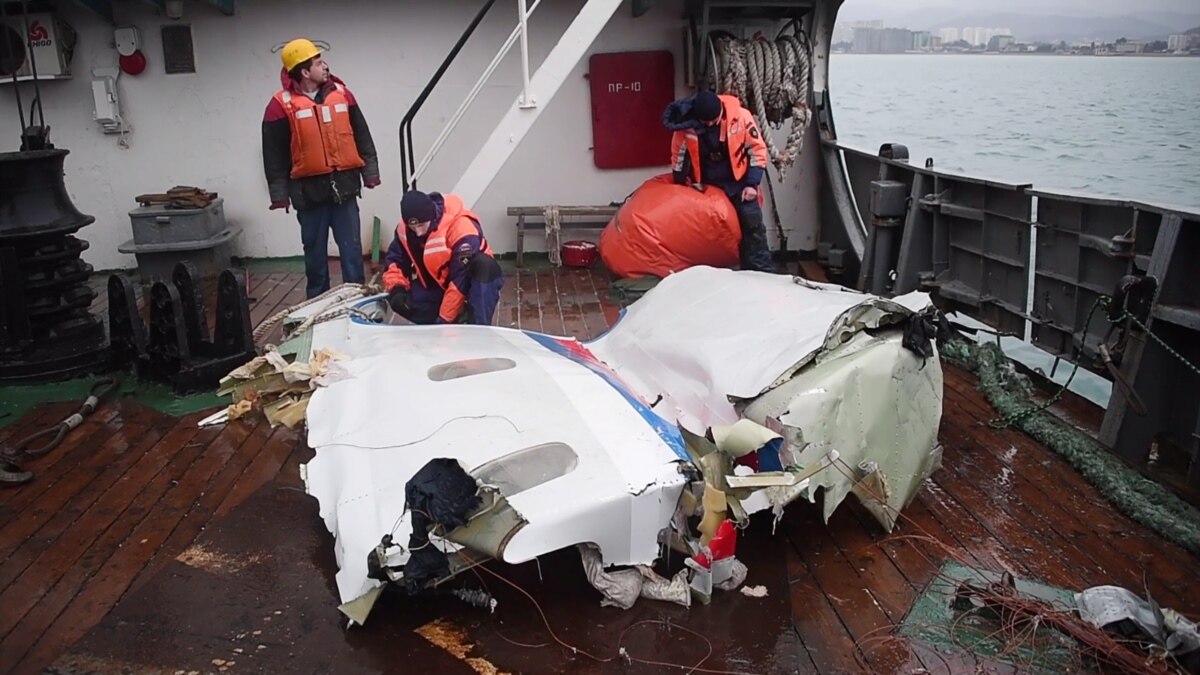 Russian Military: No Explosion On Tu-154, But Terror Not Ruled Out