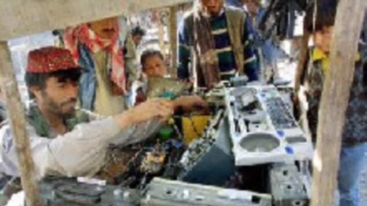 Afghan TV Network Launches Satellite Programs To U.S.